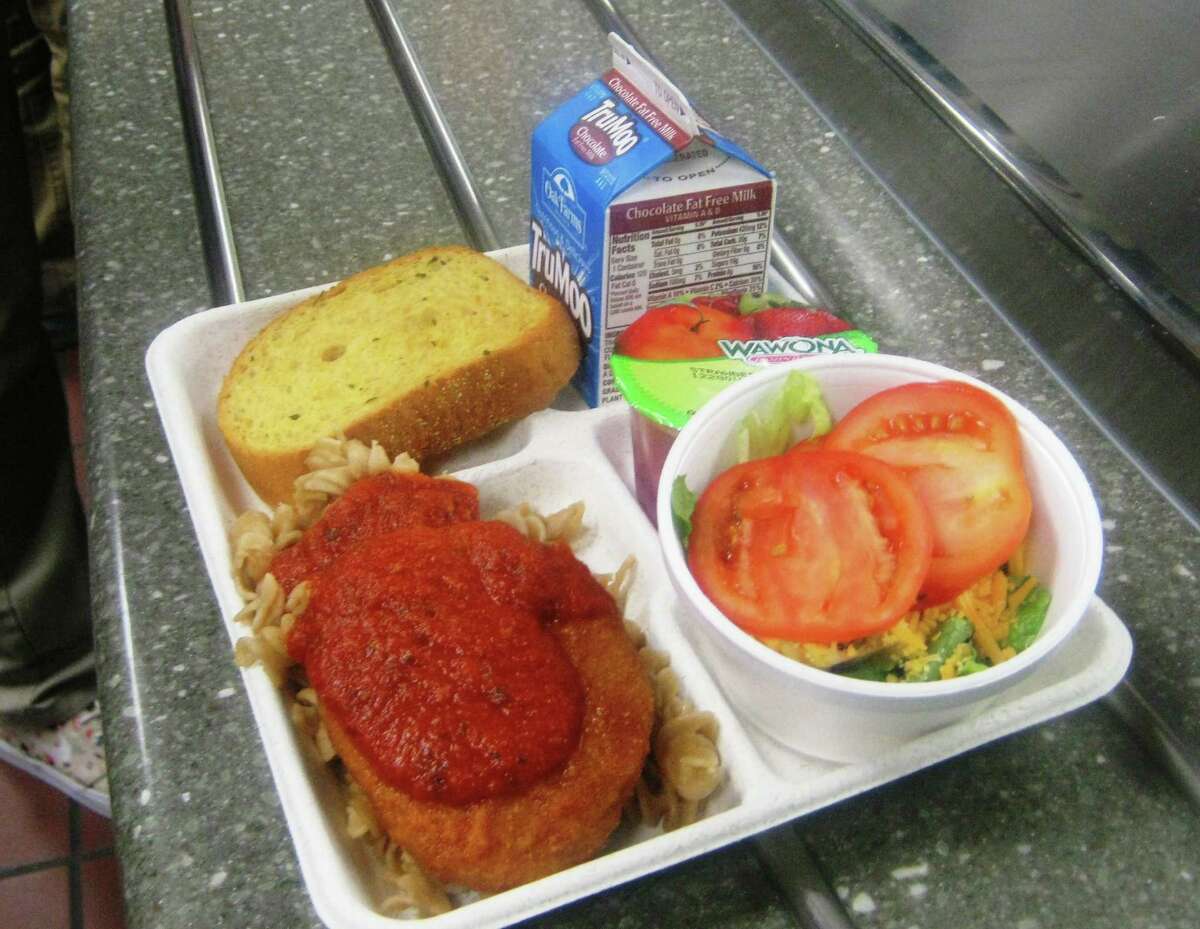 School lunches more nutritious than lunch brought from home