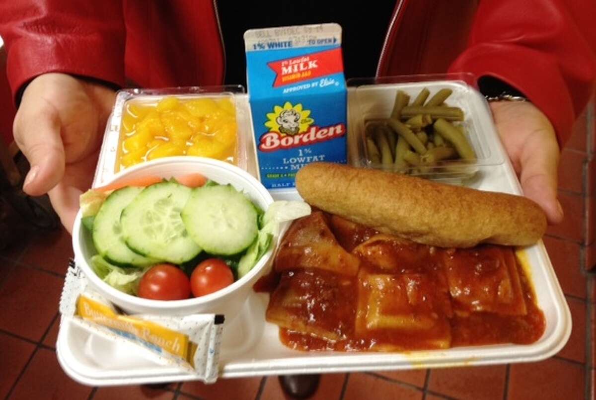 School lunches more nutritious than lunch brought from home