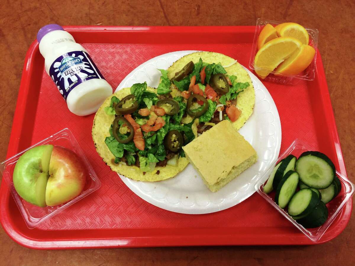School lunches more nutritious than lunch brought from home
