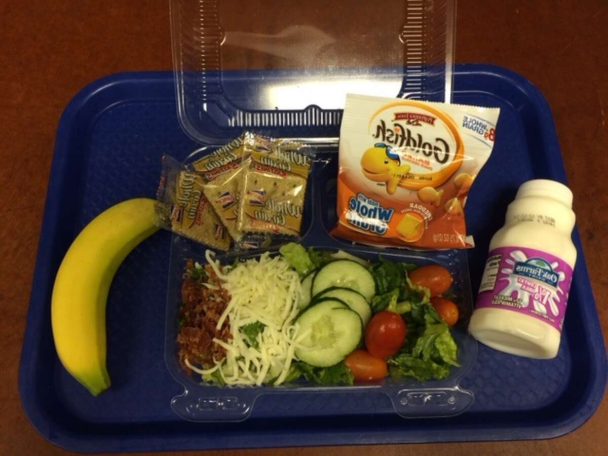 School lunches more nutritious than lunch brought from home
