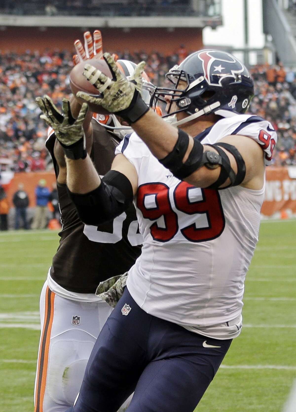 Watt, Barbara Bush team up for a holiday classic