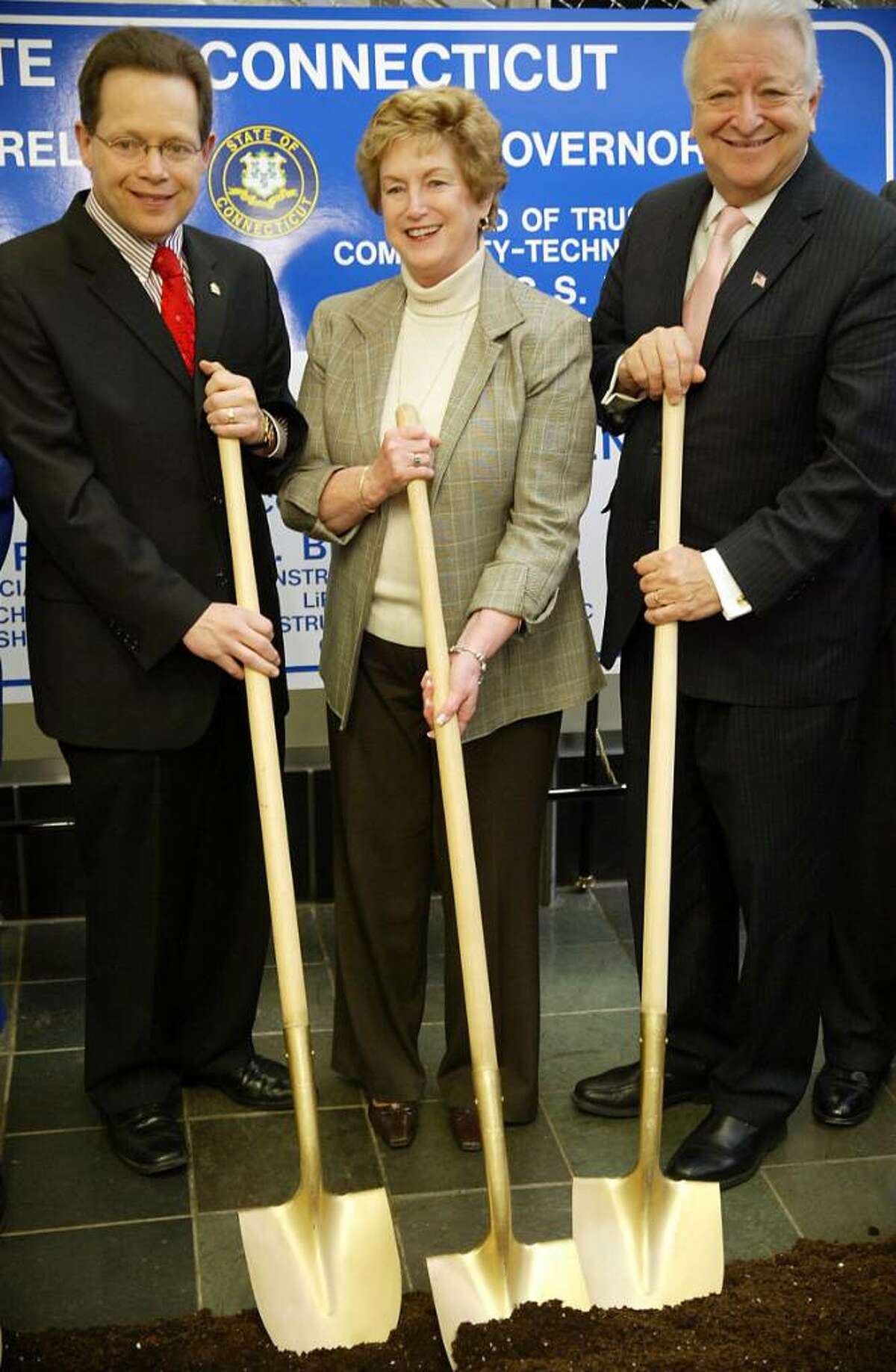 NCC celebrates groundbreaking for health, science center