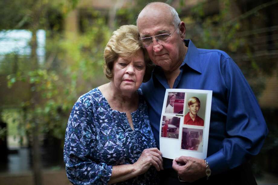 For murder victim's parents, an agonizing ritual - Houston Chronicle