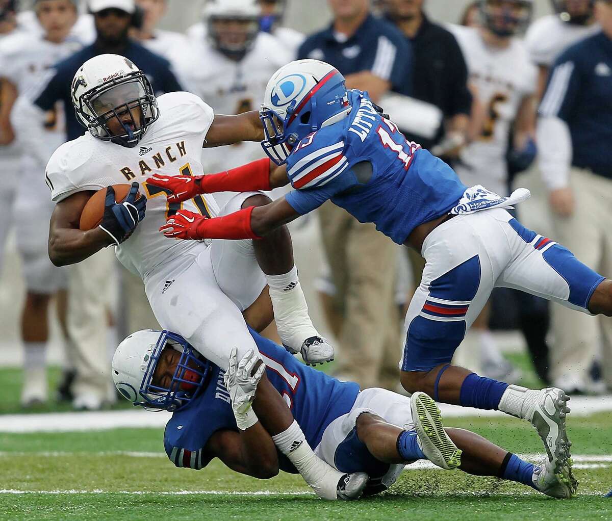 Cypress Ranch edges Dickinson in wild 6A Region III Division I final