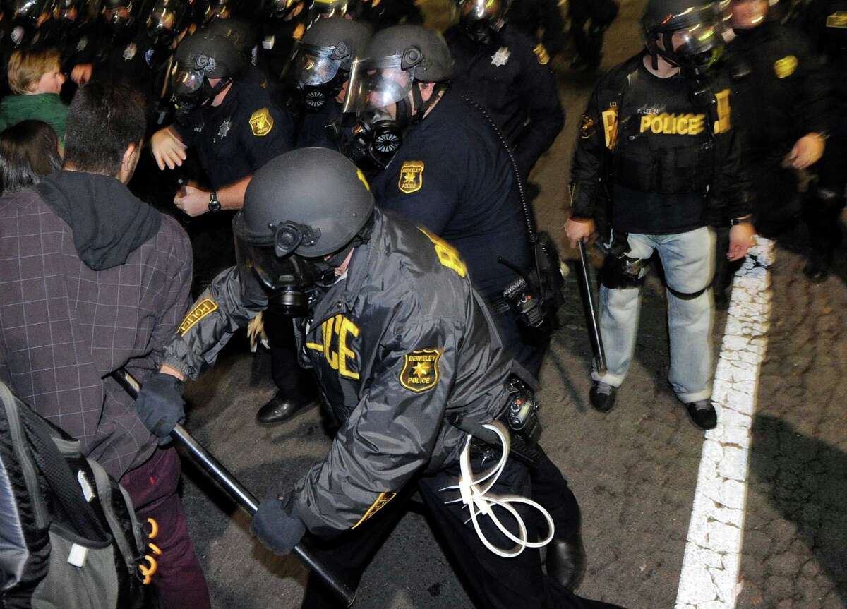 Police use tear gas on Berkeley protesters