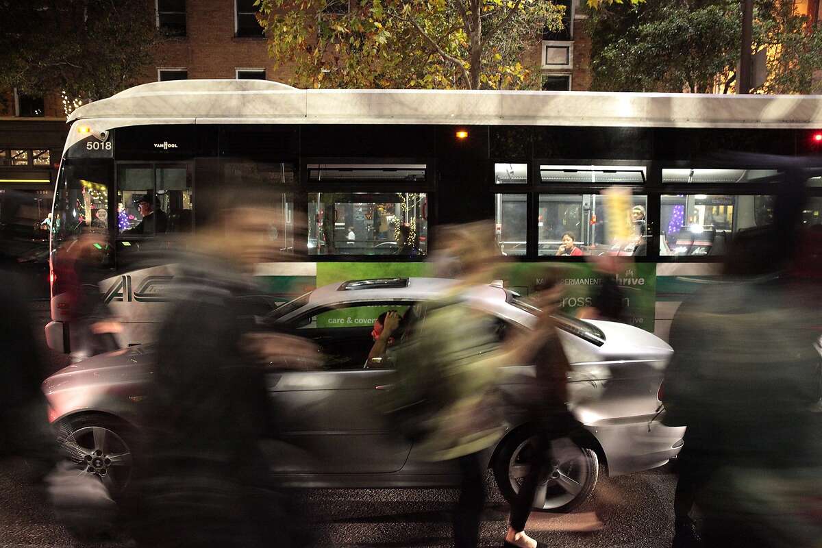 More protests: Highway 24 blocked; vandalism, looting in Berkeley