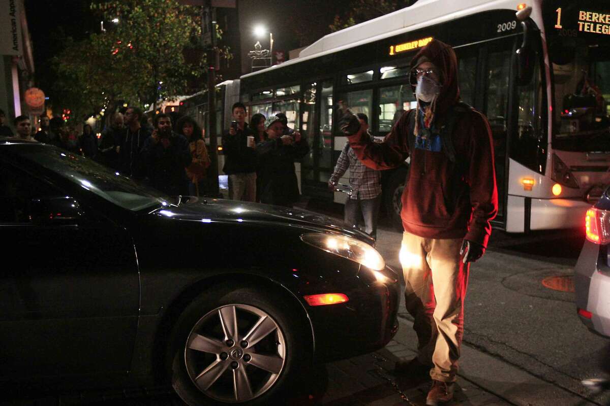 More protests: Highway 24 blocked; vandalism, looting in Berkeley