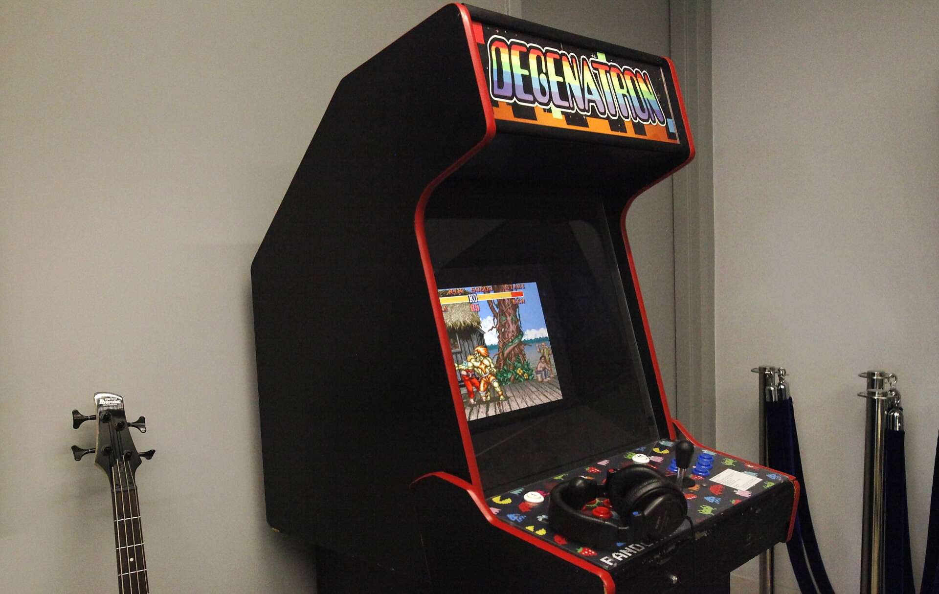 Office Space: Pandora perks include free gadget vending machine