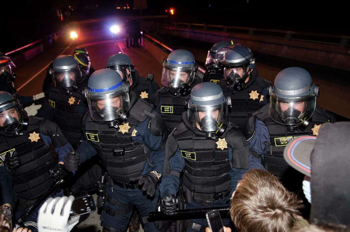More protests: Tear gas, vandalism, looting in Calif. Bay Area
