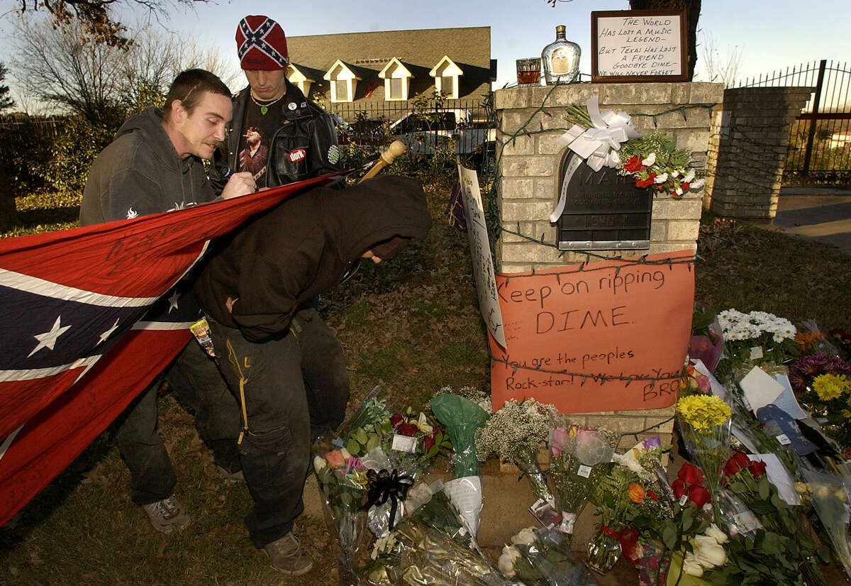 Ten years ago one of Texas' most popular guitarists lost his life in Ohio