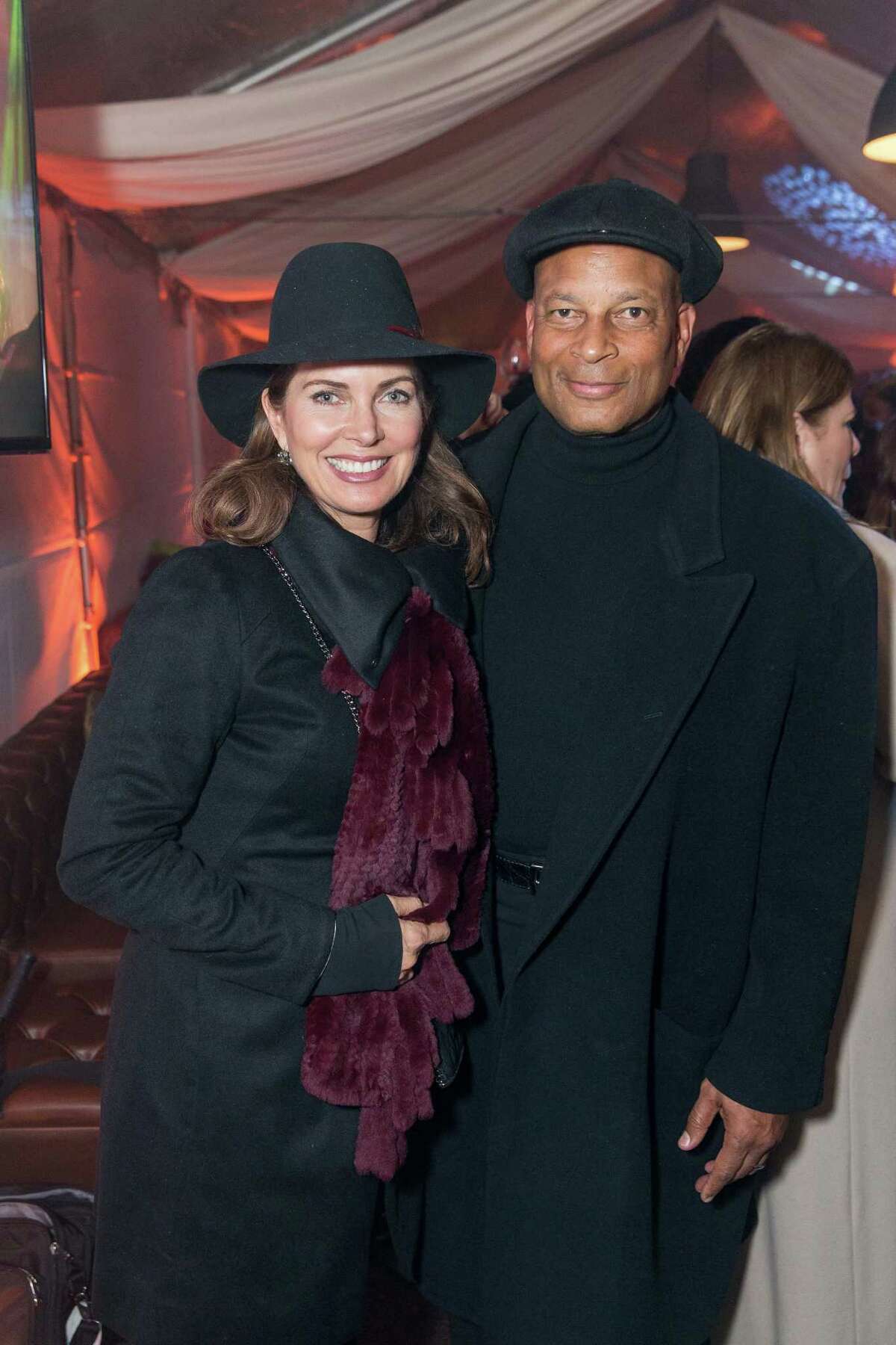 555 California Holiday Tree Lighting