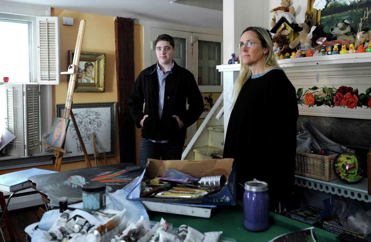 Sandy Hook victims' siblings struggle 2 years after school tragedy