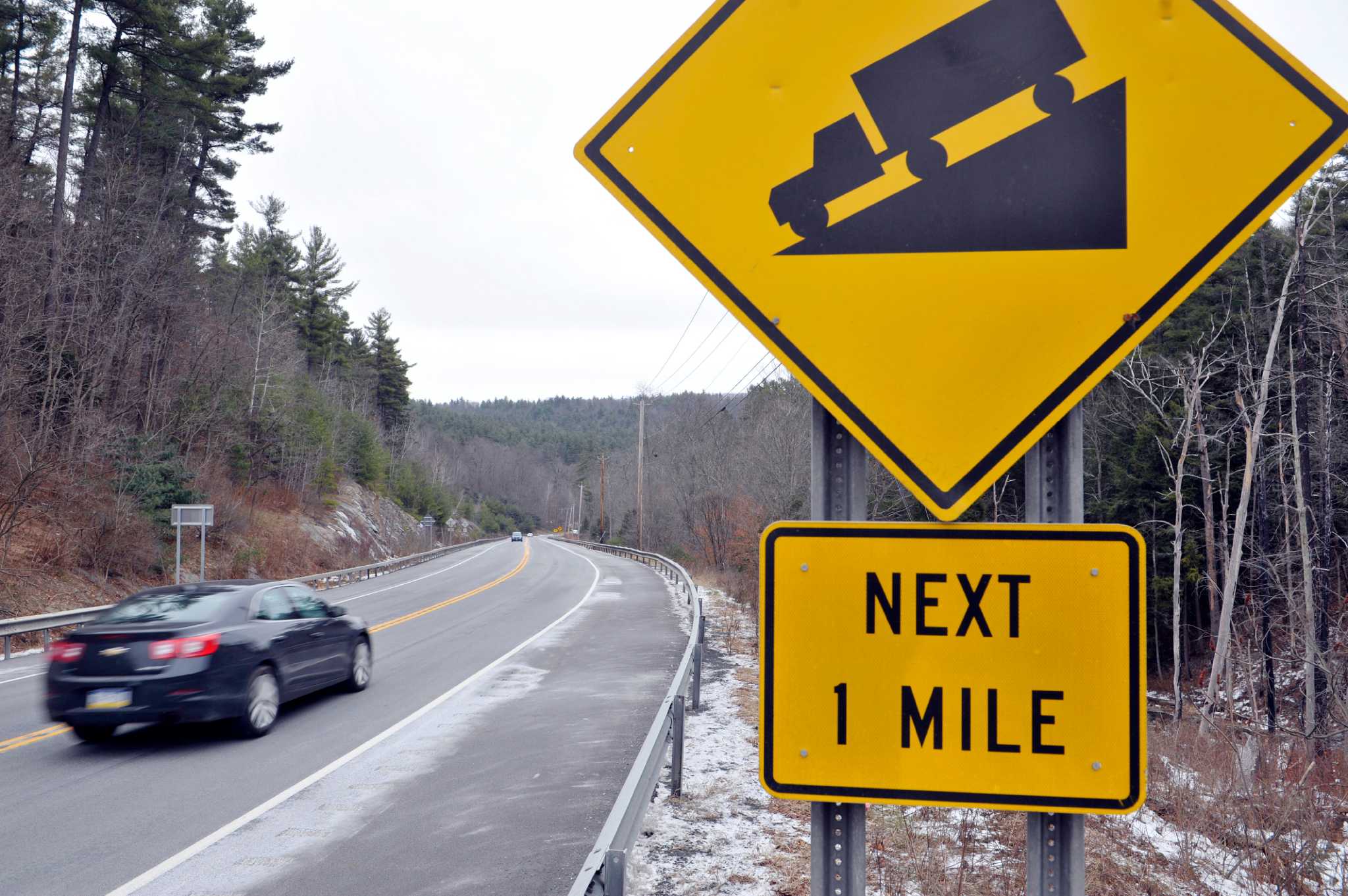 Signs, patrols urged on Route 7