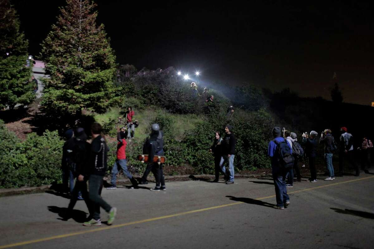 Berkeley protest swells to more than 1,000, closes I-80