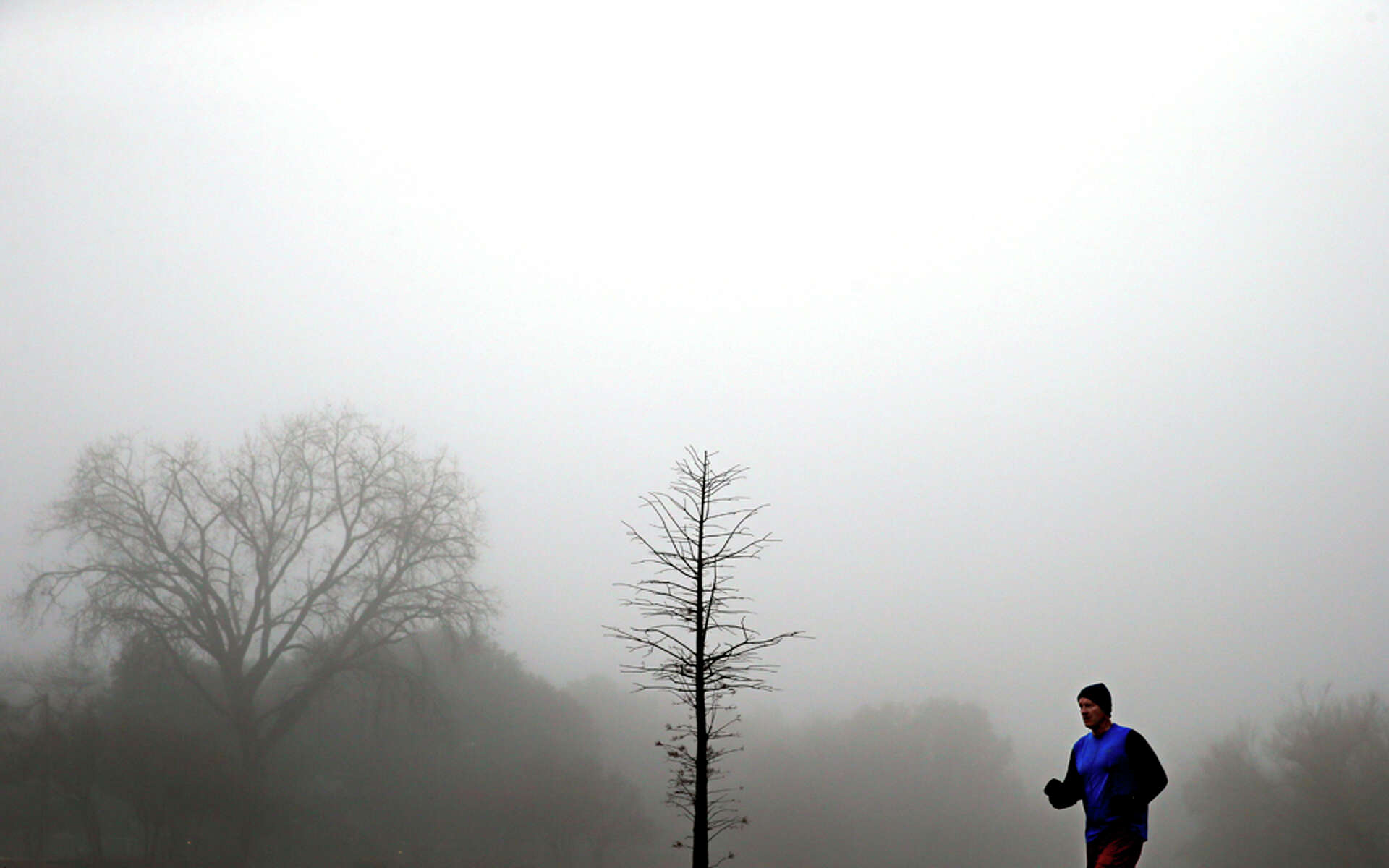 Crazy Dallas fog makes for spectacular photos