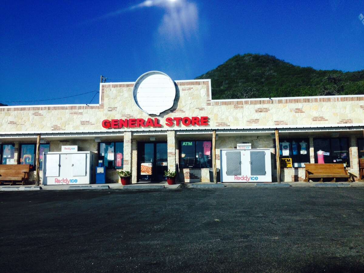 Buc-ee's busts beaver-loving hill country store for using suspect signage