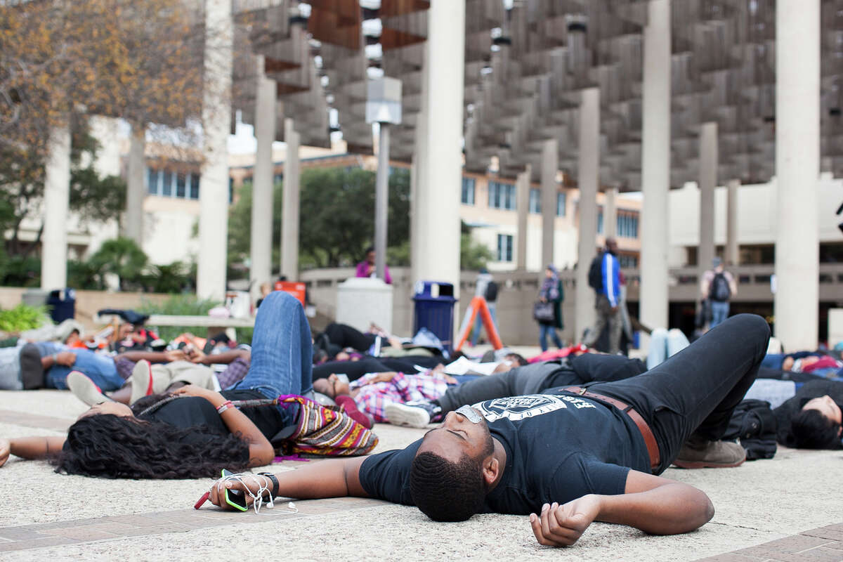 UTSA students protest Eric Garner, Ferguson deaths with 'die-in'