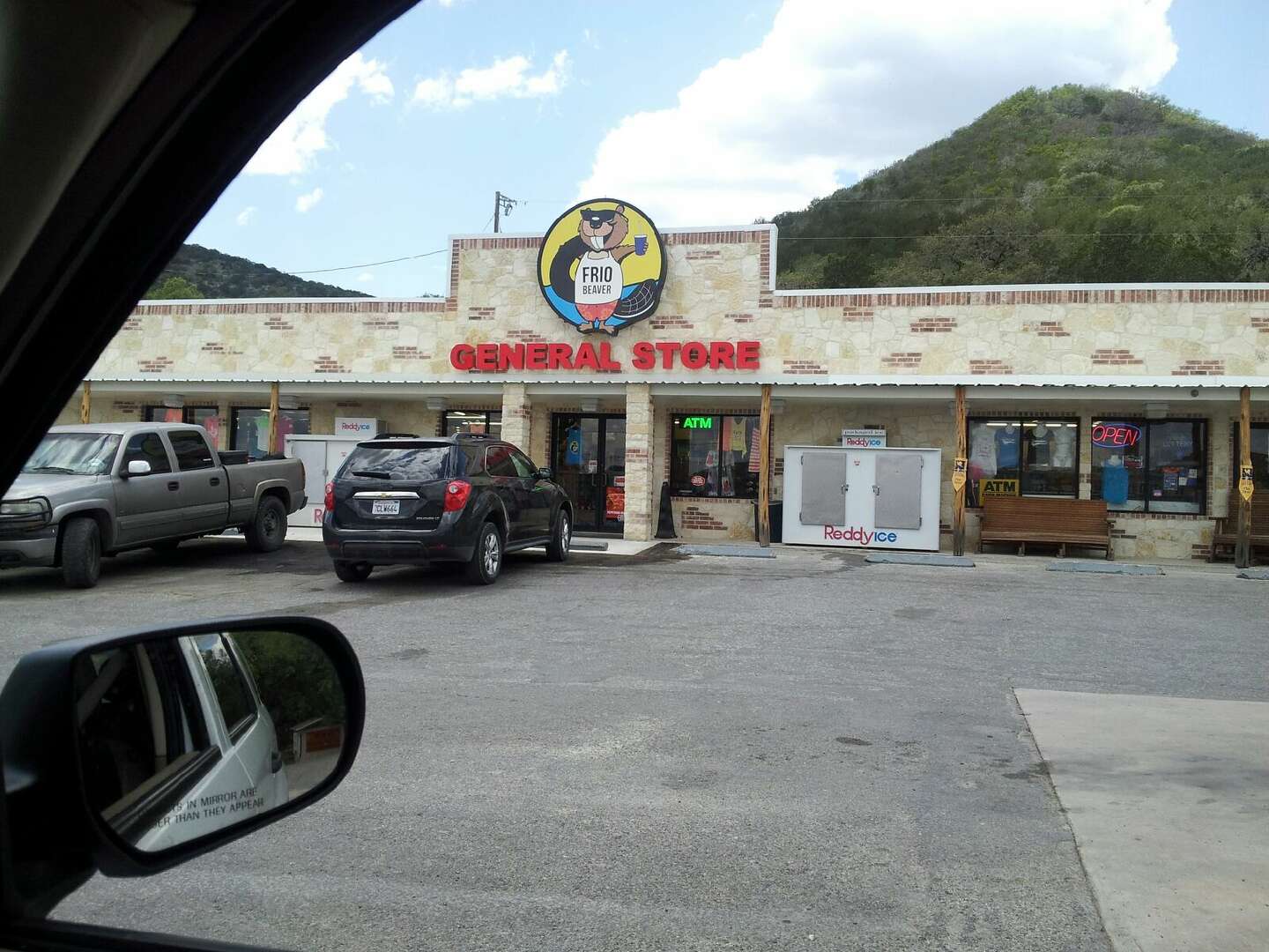 Buc-ee's busts beaver-loving hill country store for using suspect signage