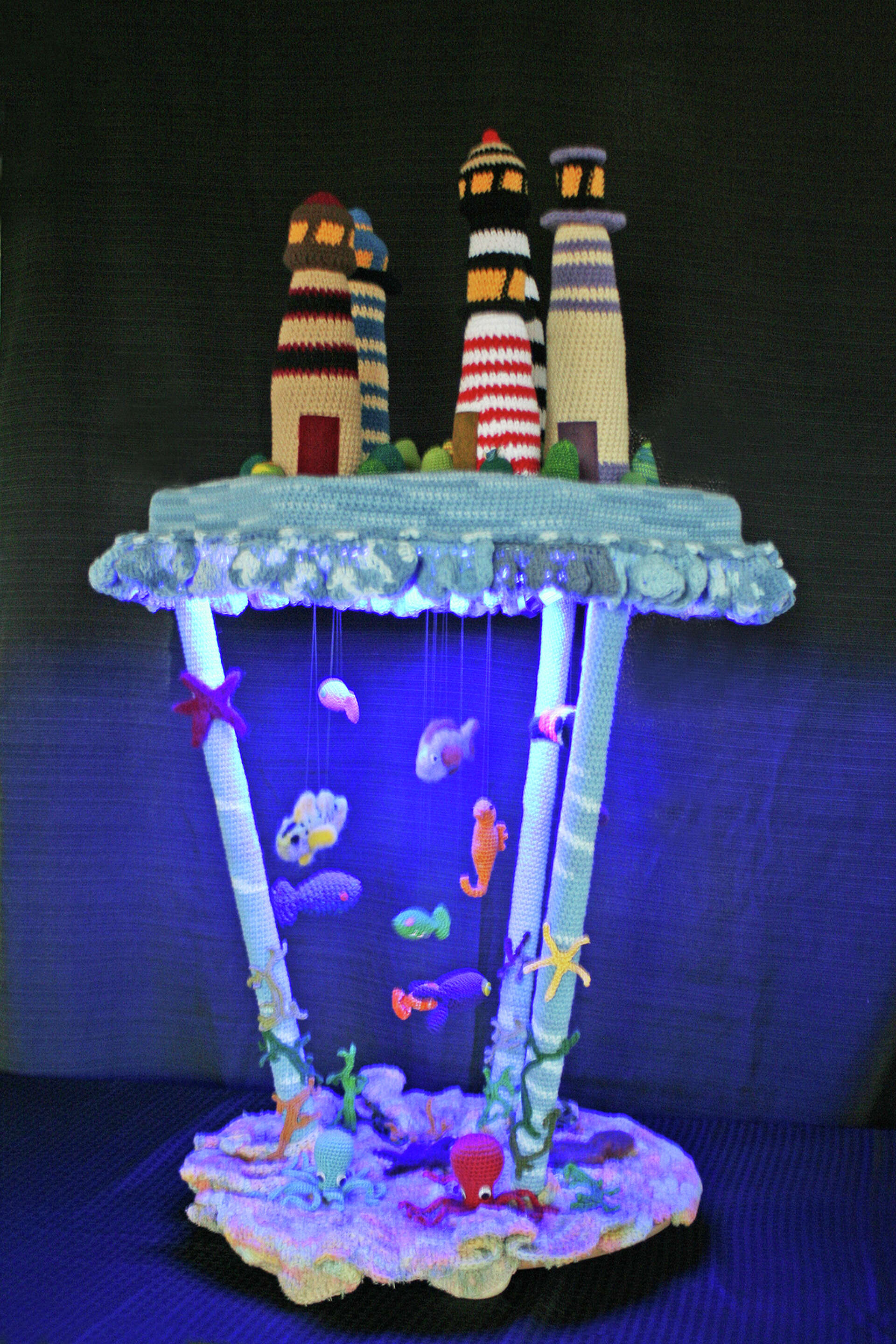Contest lights up Cos Cob artist's creativity