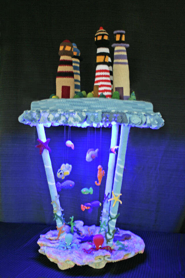 Contest lights up Cos Cob artist's creativity