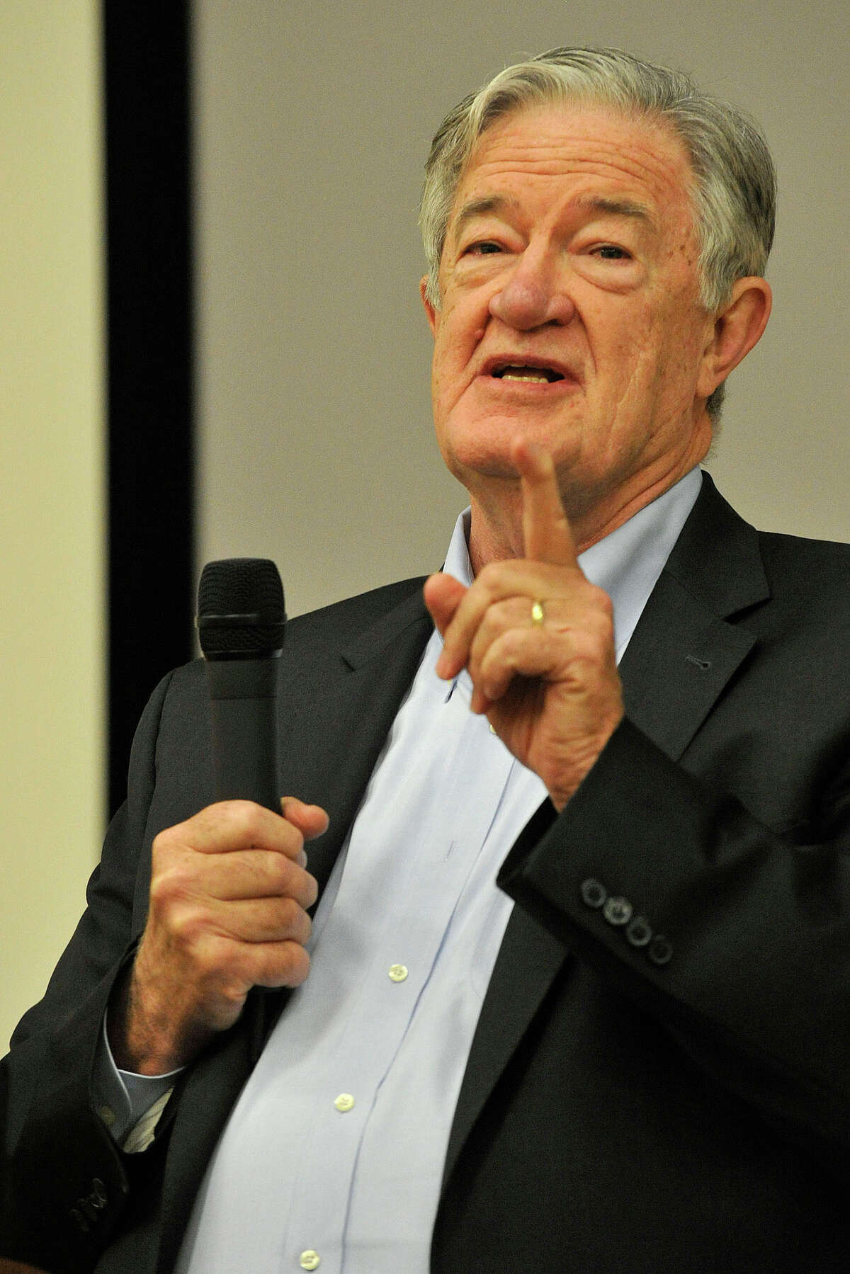 CIA spymaster decries torture during Greenwich speech