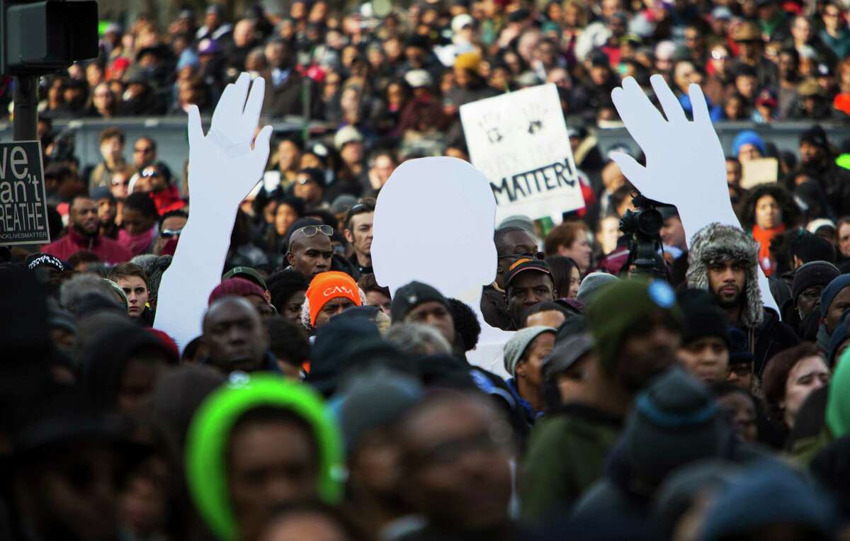 Thousands across U.S. protest killings by police