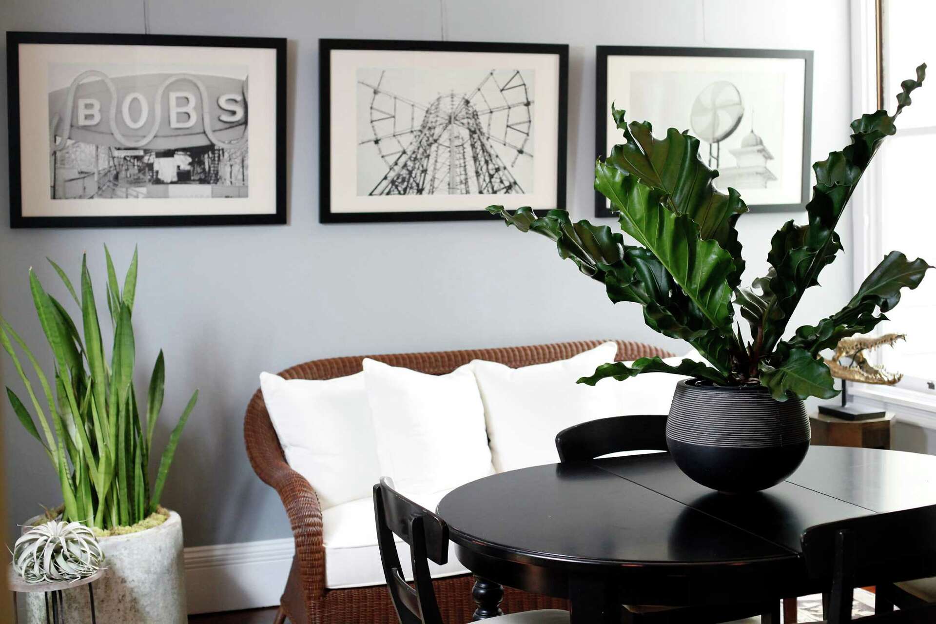 Simple, stunning home garden thrives with sculptural touch