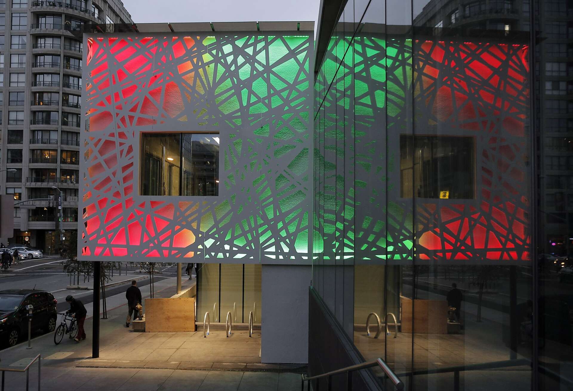 Futuristic S.F. cube building takes design risk in the right spot