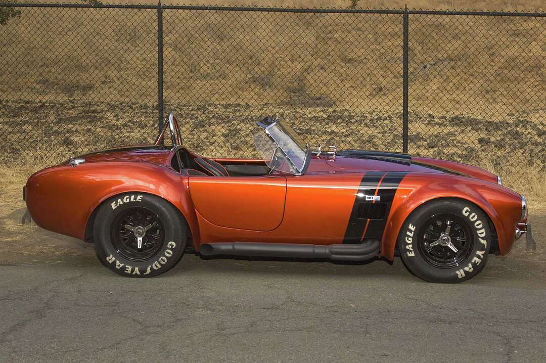 Pilot enjoys attention AC Cobra attracts