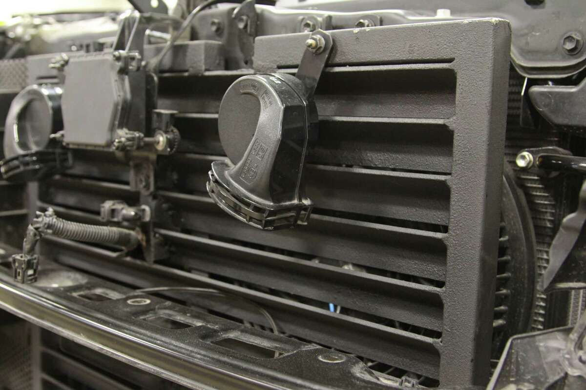 San Antonio luxury armored car company sales up following Mexico ...