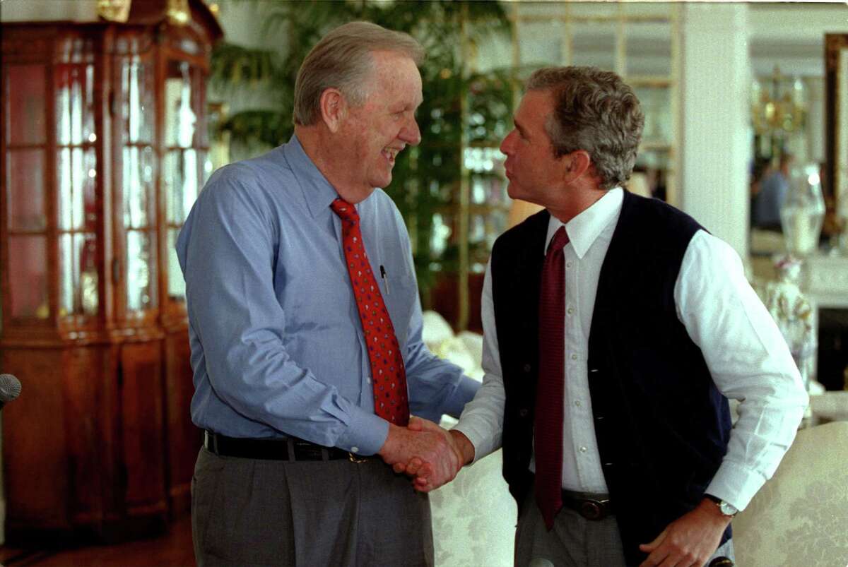Former Houston mayor Bob Lanier has died