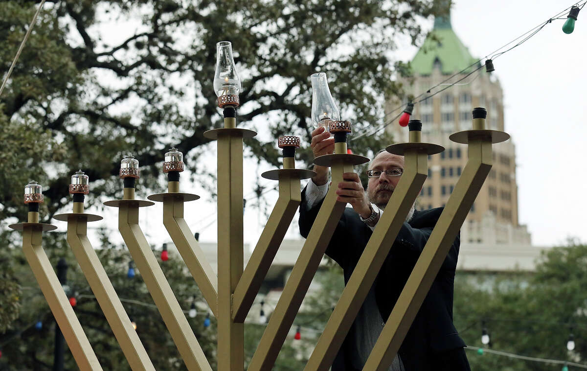 Hanukkah festival celebrates joy of Judaism