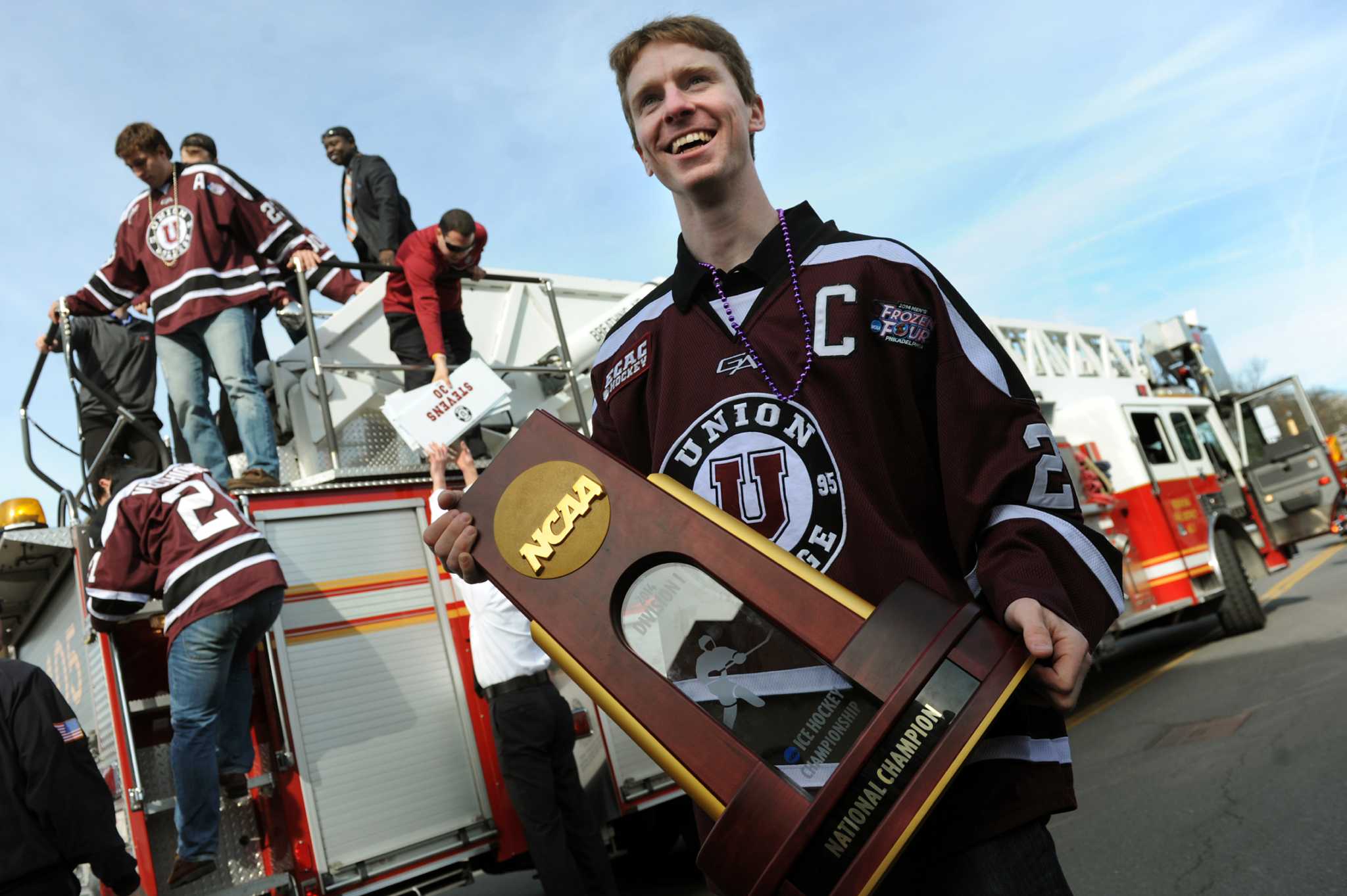Reaction to Union coach Rick Bennett's departure includes surprise, sadness