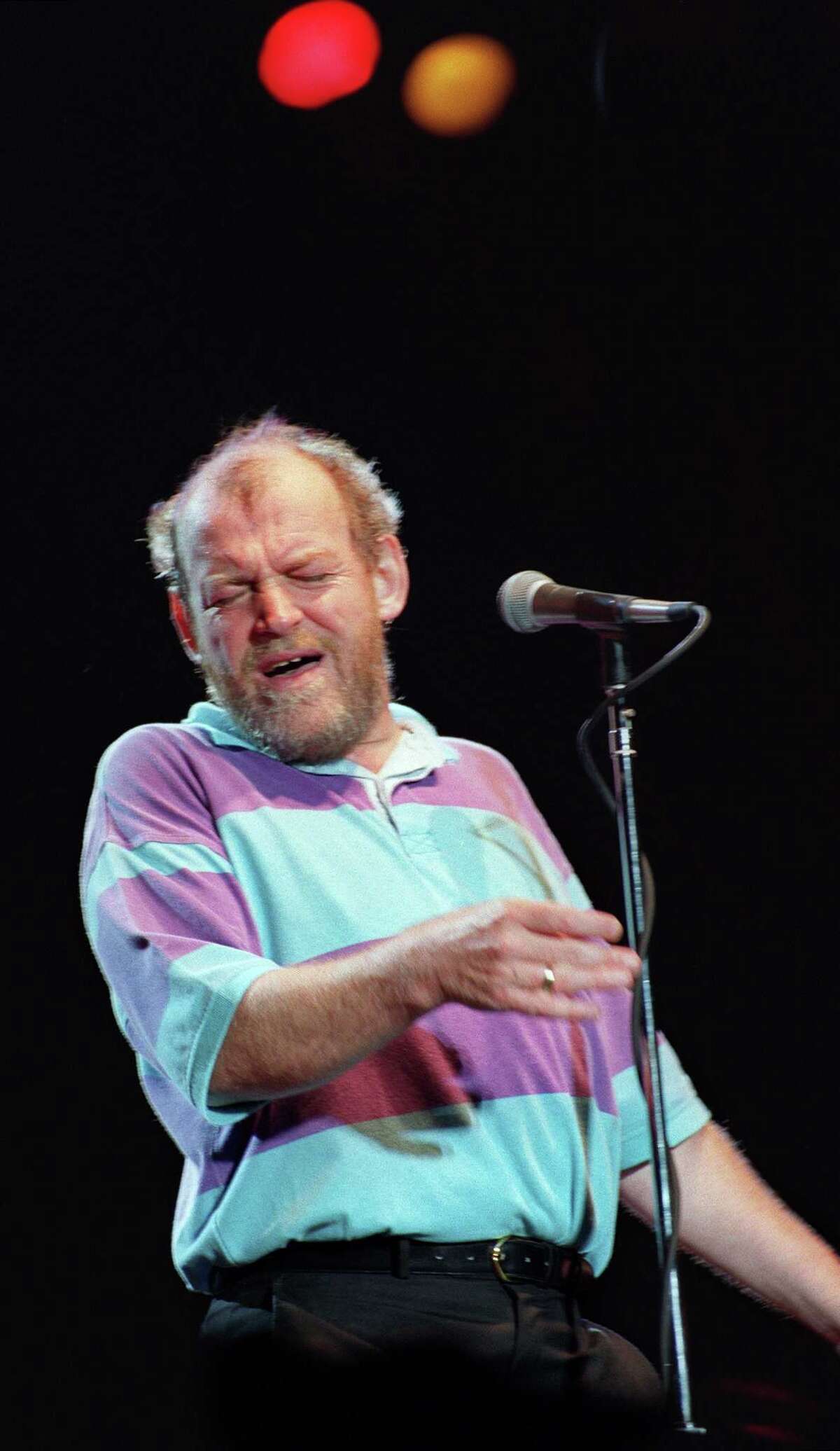 Joe Cocker, raspy singer who emerged as star at Woodstock, dies