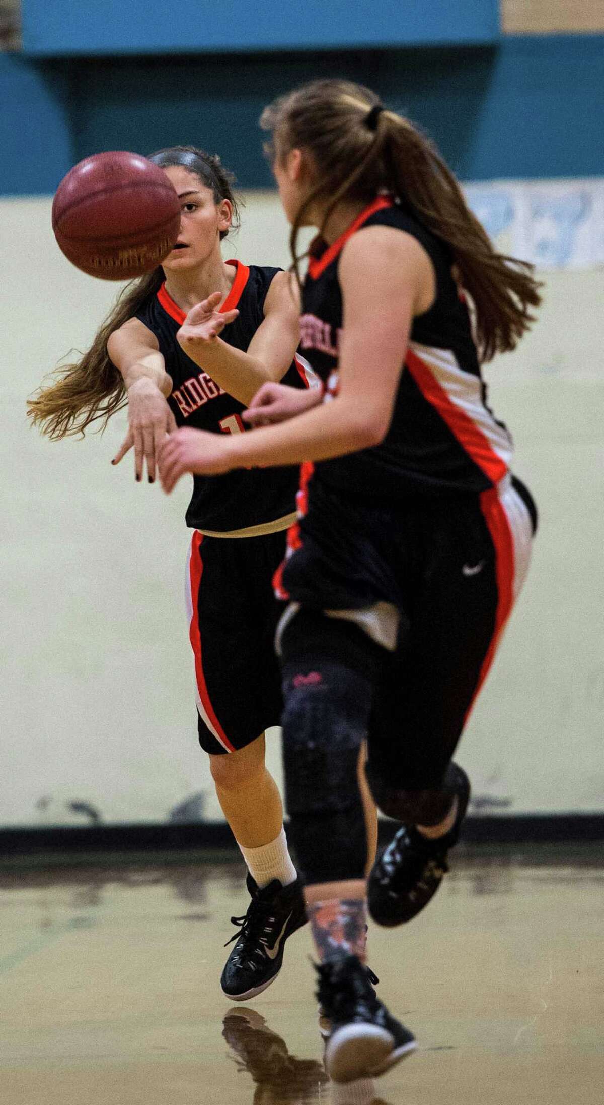 Ridgefield girls roll past Harding