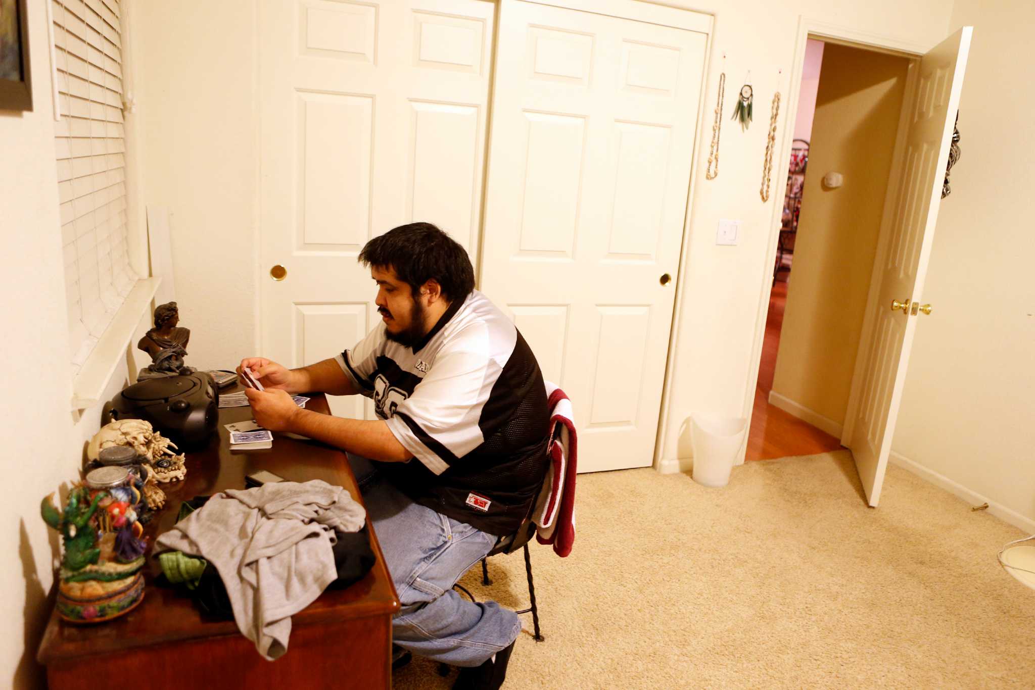 NeuroPace implant zaps epileptic seizures