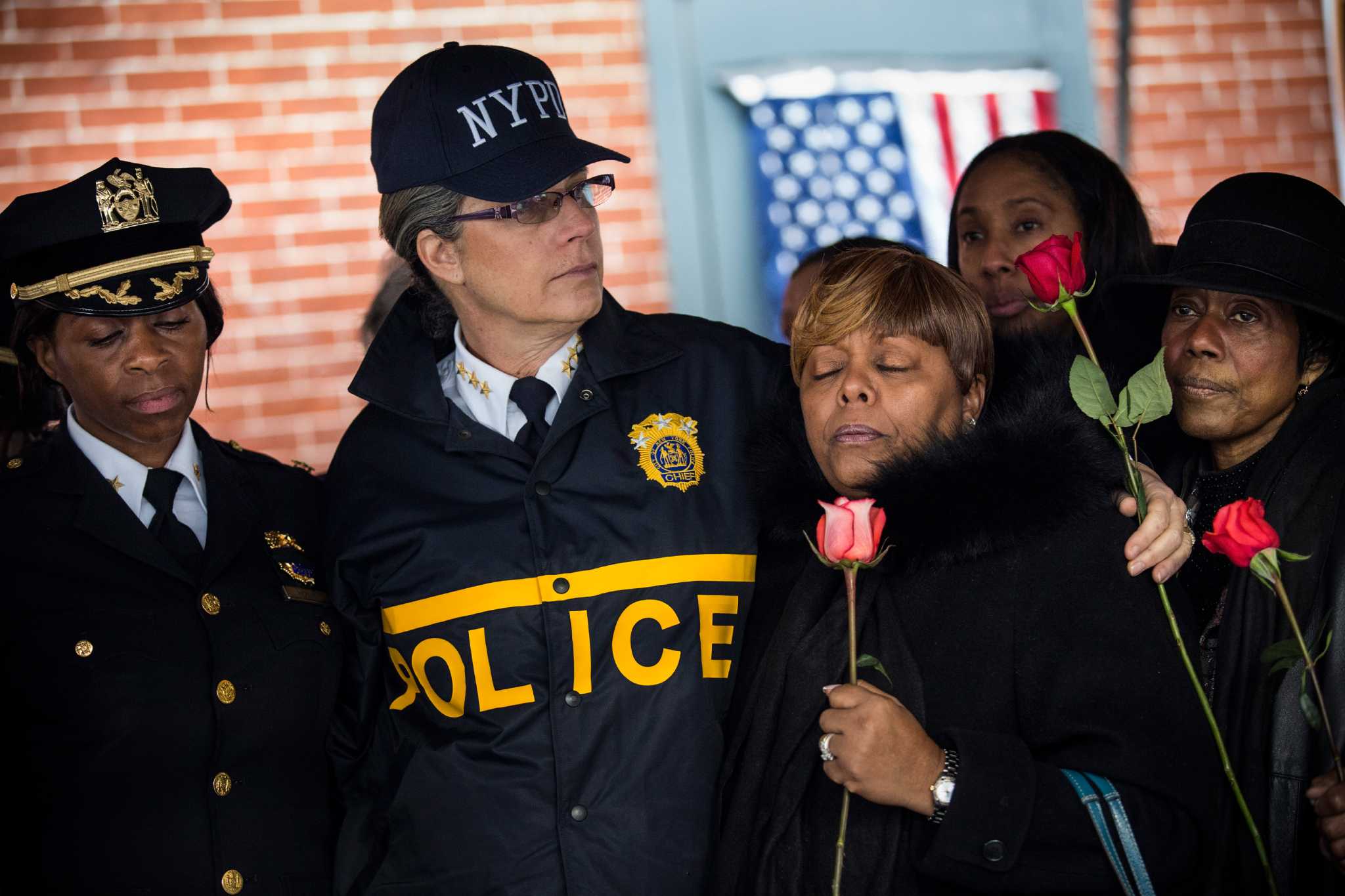 New York pauses to honor slain police officers