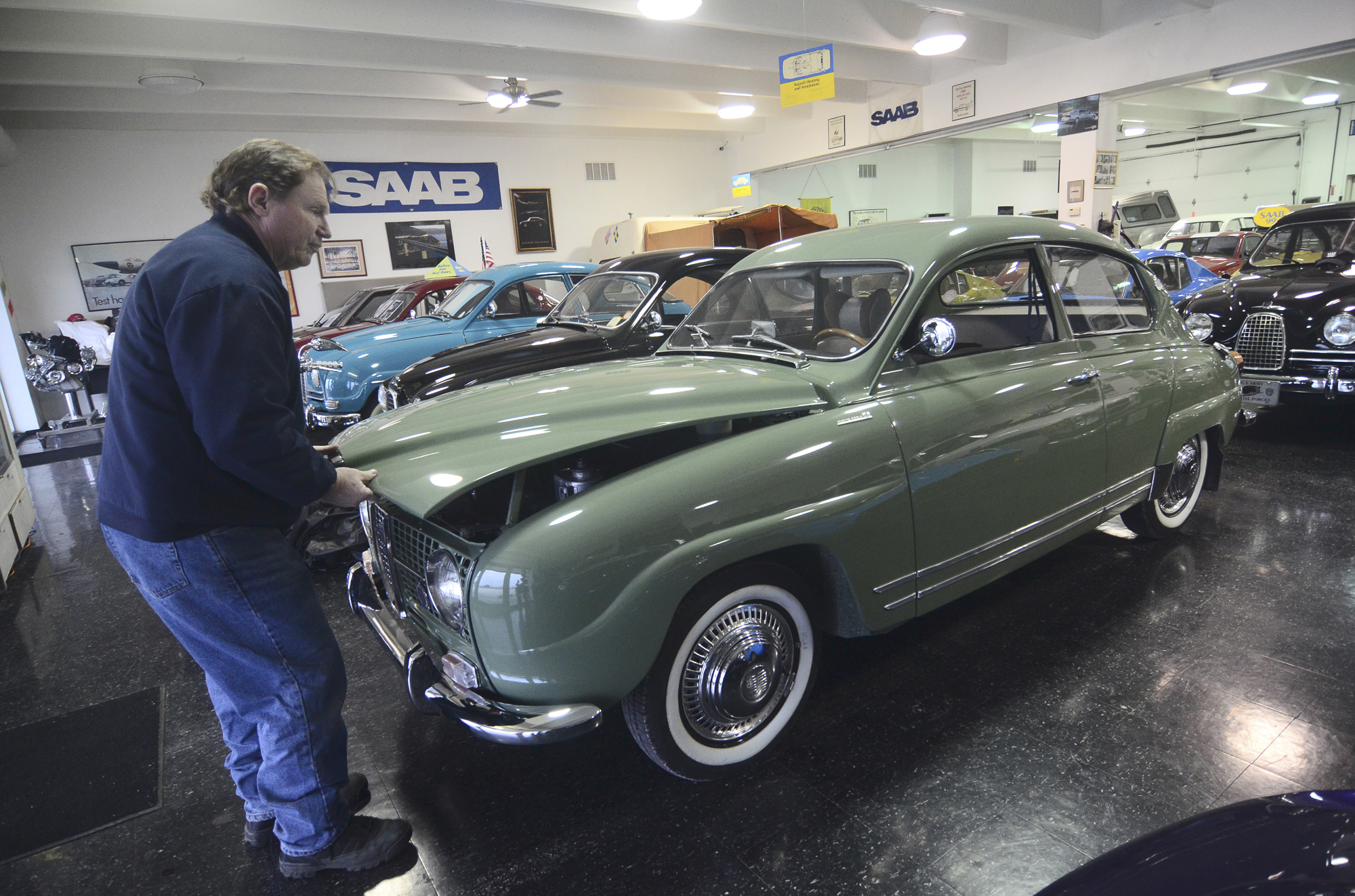 Iowa collector’s 1965 Saab helps Seinfeld get coffee in Portland