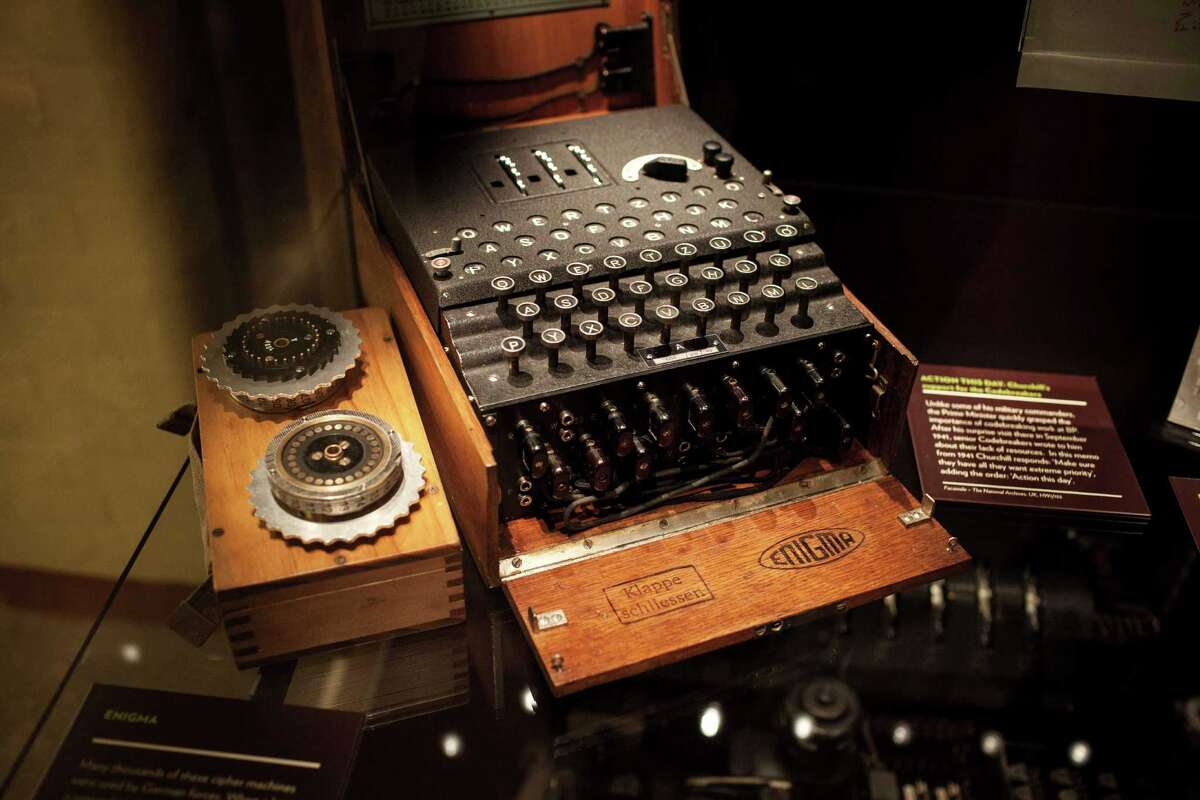 'The Imitation Game’ words, despite jumping back and forth