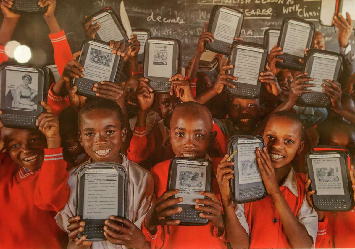 Worldreader gives free e-books to kids around the world