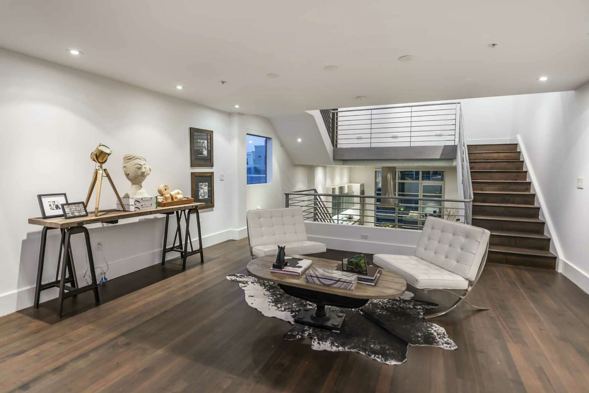 2-bedroom SoMa loft defines urban living