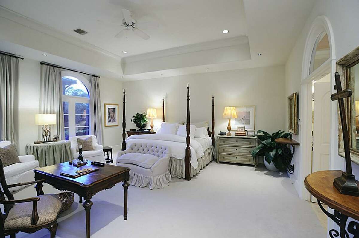 Look inside this stunning Tanglewood home