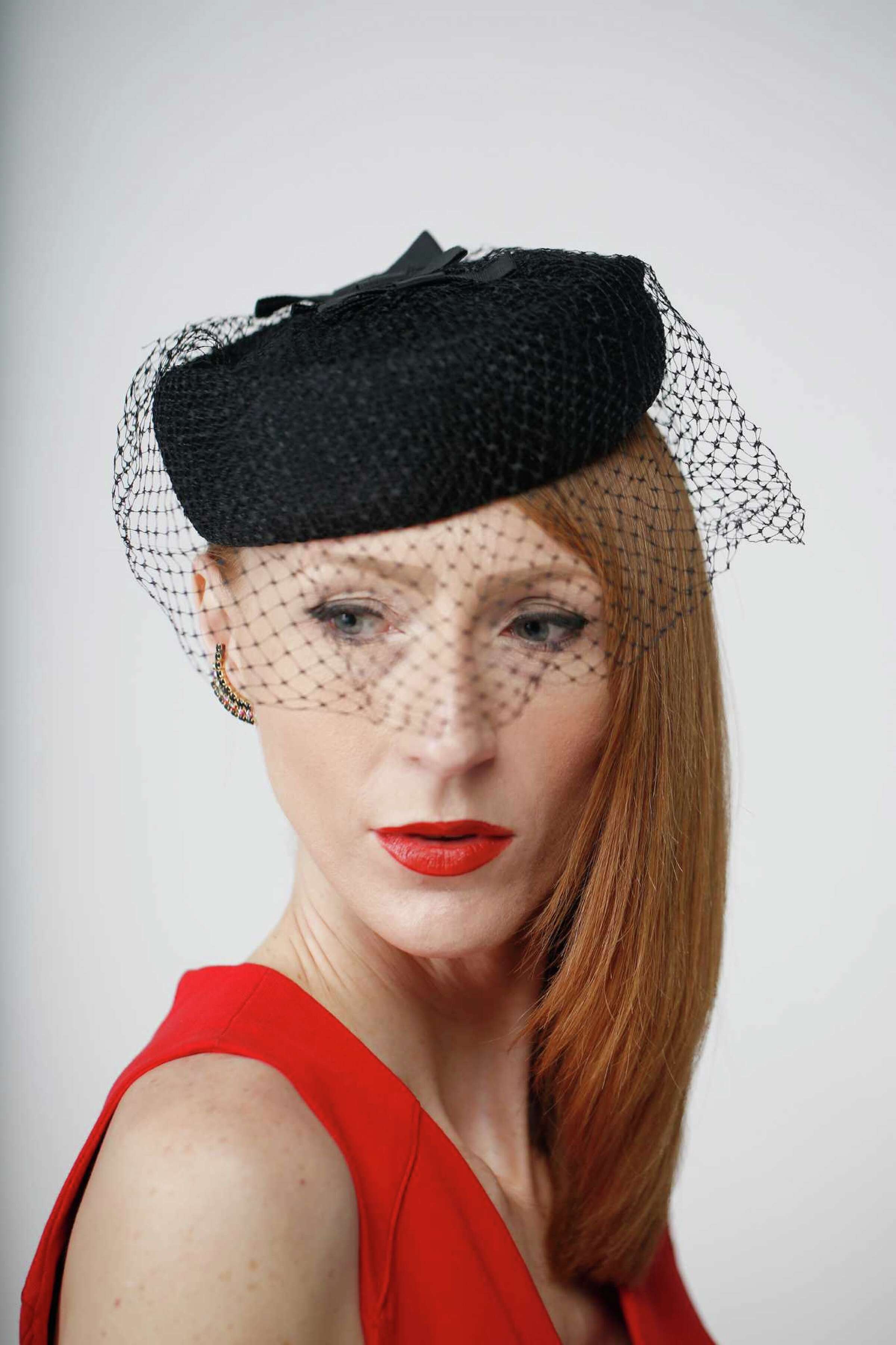 #SFStyle: Doris Hobbs sizzles with retro glamour