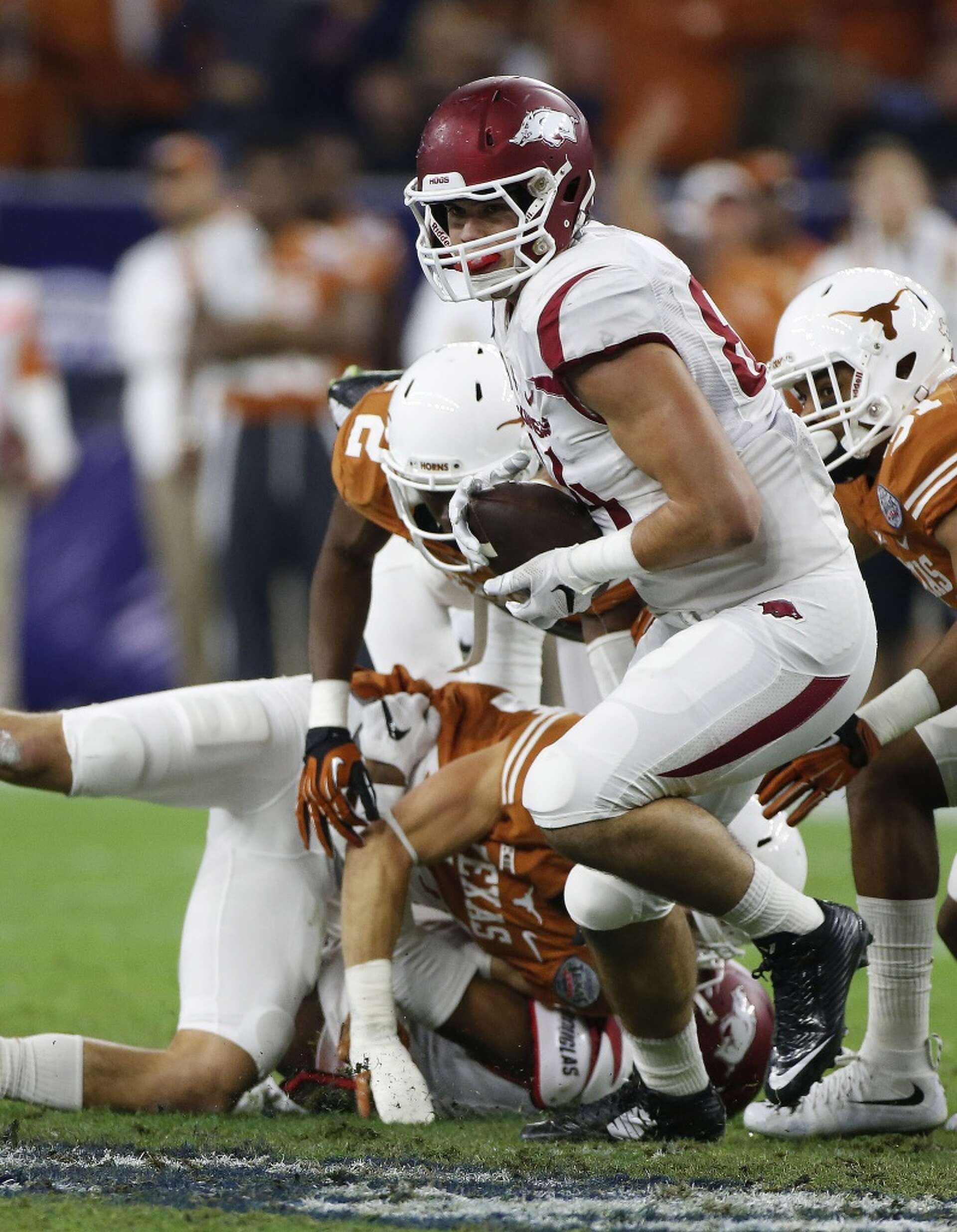 Longhorns lose QB pledge to Michigan