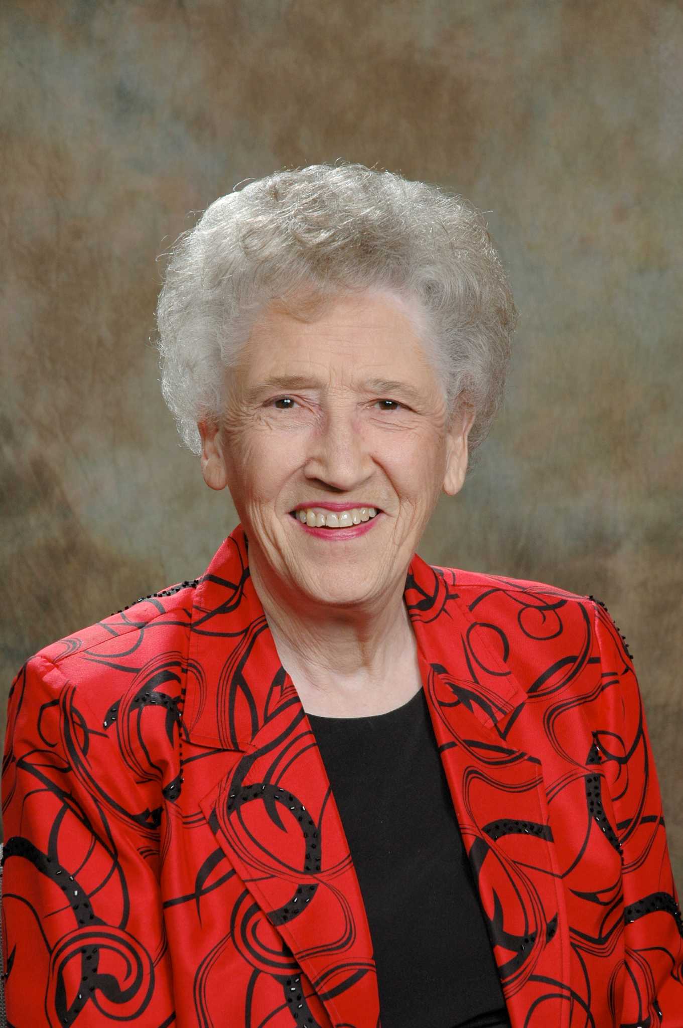 'Mary Poppins' production will honor late teacher