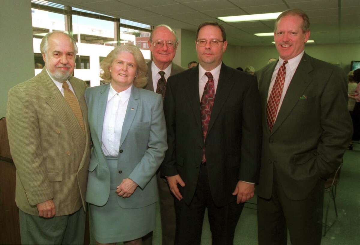 Loftis, longtime Chronicle editor, remembered as fair, mischievous