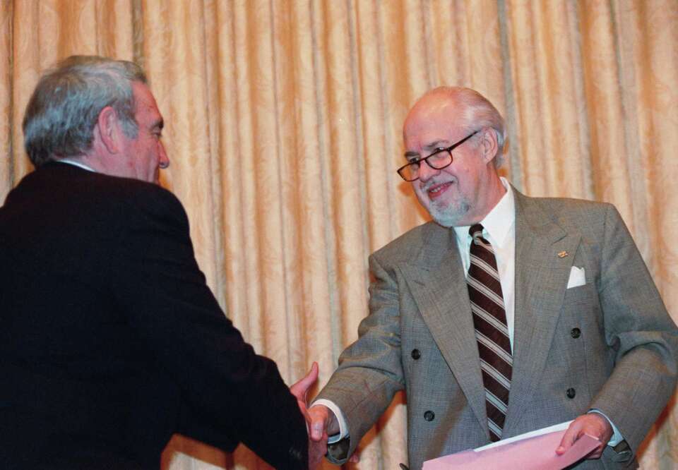 Loftis, longtime Chronicle editor, remembered as fair, mischievous