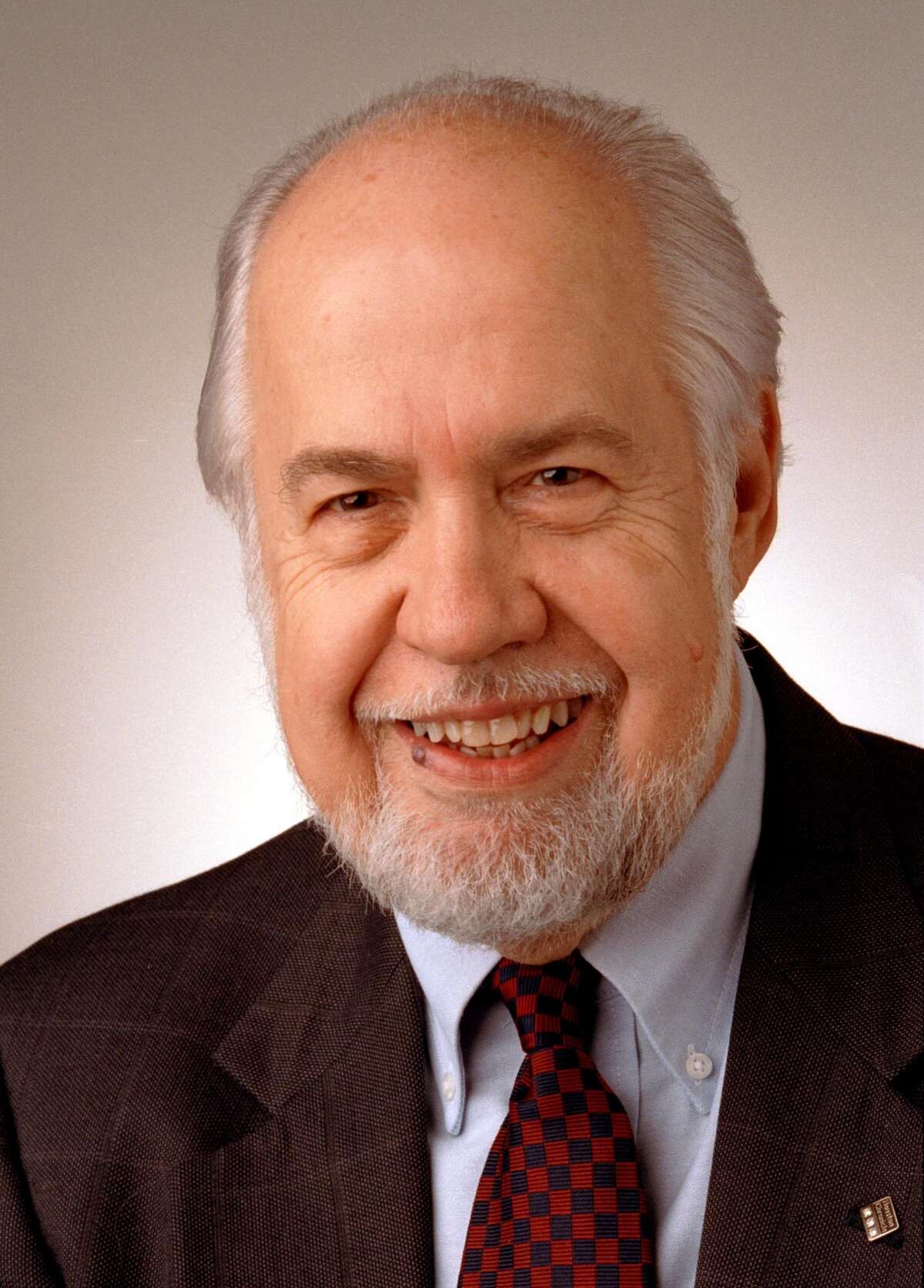 Loftis, longtime Chronicle editor, remembered as fair, mischievous