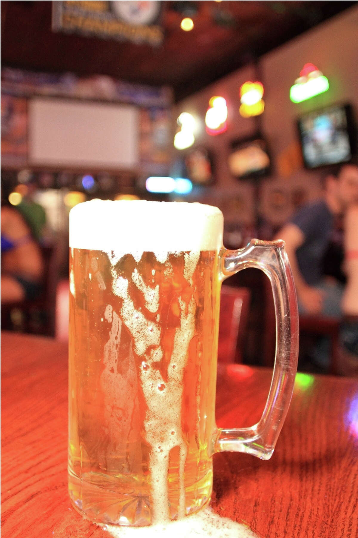 Texas breastaurant CEO offers breast implants after Undercover Boss episode