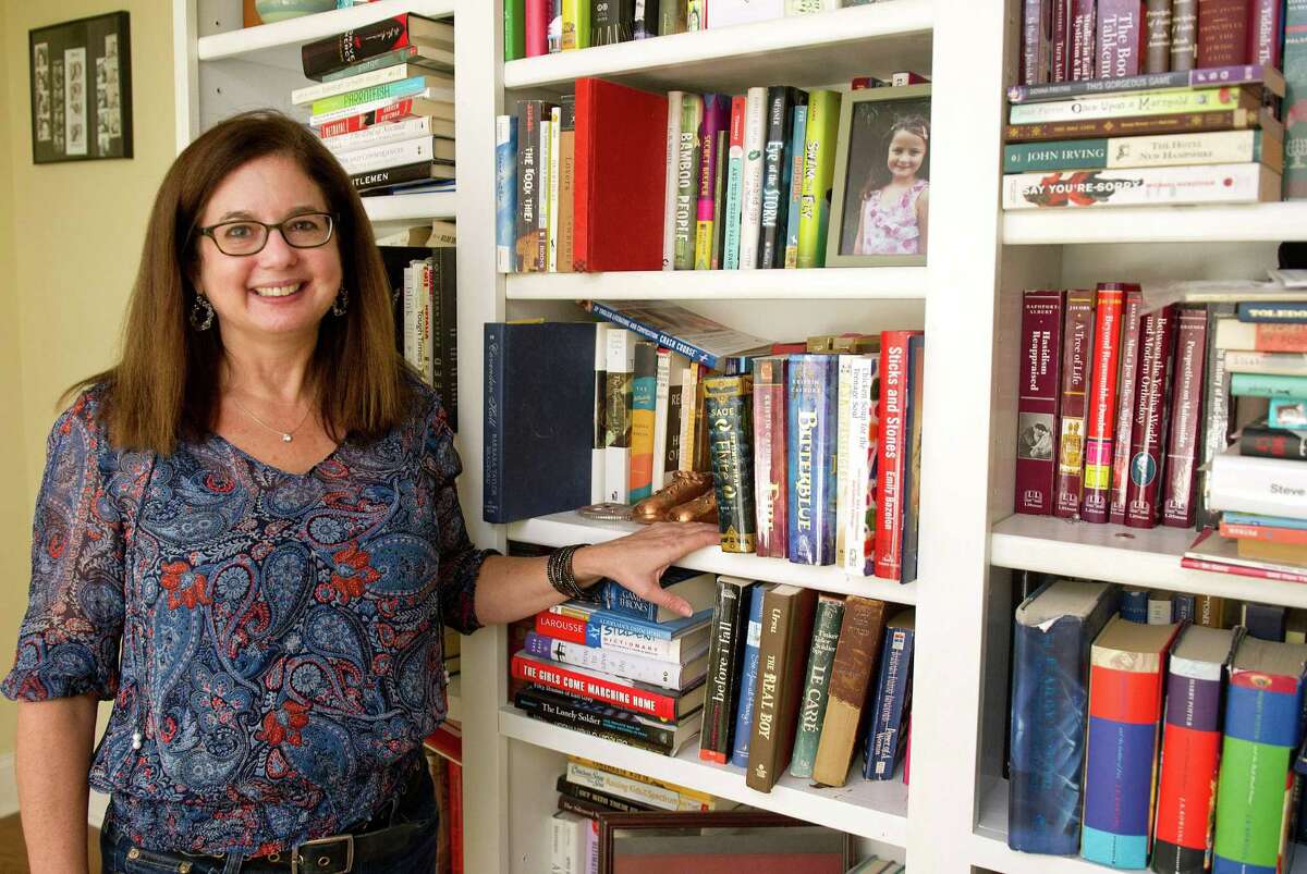 Authors, illustrators collaborate for e-book mystery